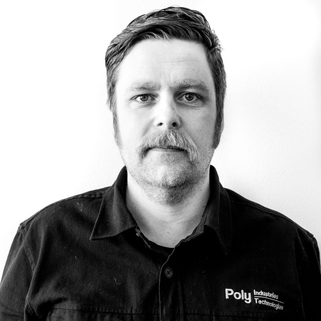 Beläggningsexperter - Kontakta Poly Industries AB i Kiruna